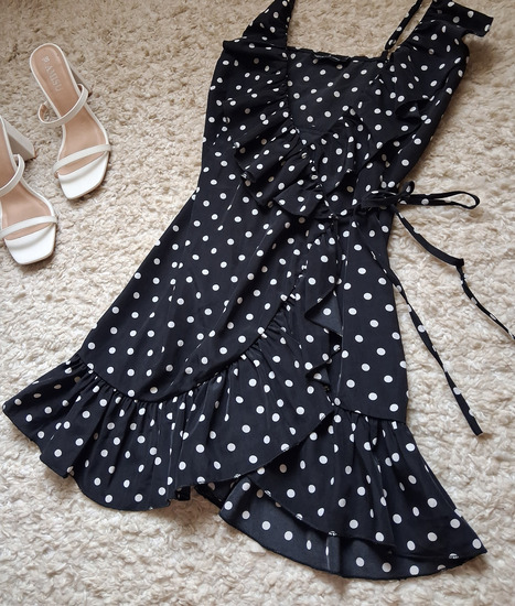 Pretty Litlle Thing haljina ☆ Vel XS ☆