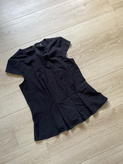 Crna peplum majica