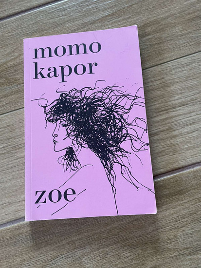 Momo Kapor – Zoe