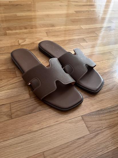 Nove papuce braon 39