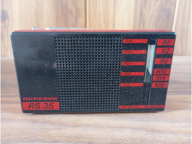 Minerva RS 35 radio