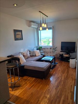 Borča, okretnica, uknjižen, 75 m², dve jedinice