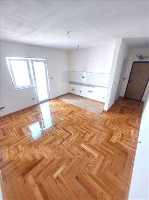 Kod Hotela Radmilovac,32m2, 0.5, sa parking mestom