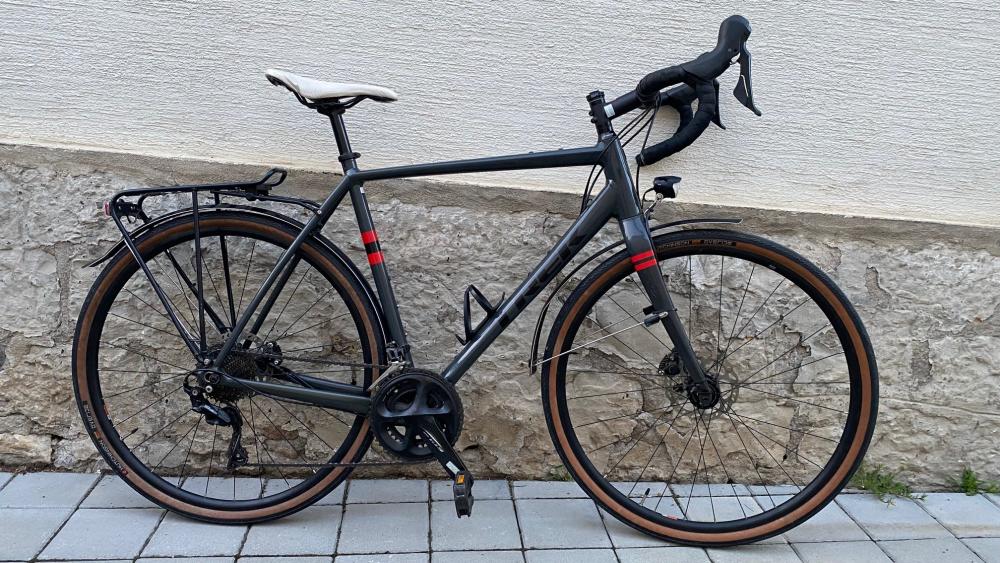 Trek Checkpoint ALR 5 Gravel Bike | Shimano 105