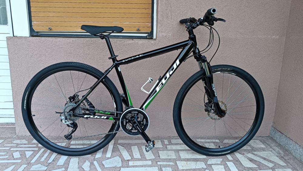 FUJI 28" Disk Hidraulika Shimano Deore XT 3x10