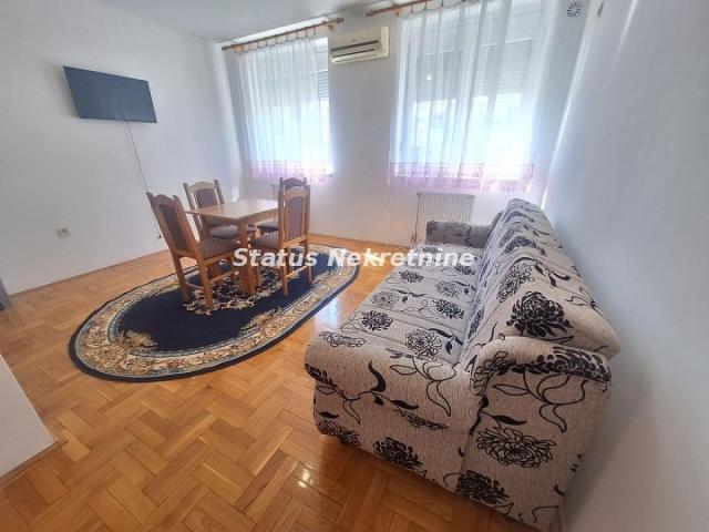 Garsonjera na Grbavici, Novi Sad, 25 m², 3. sprat, 270EU