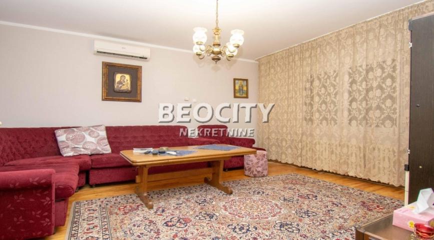 Zemun, Batajnica, Mladih gorana, 3.0, 75m2, 280000EUR PLAC 50 ARI