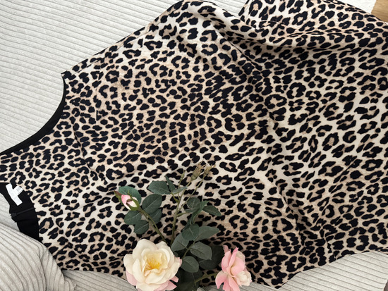 H&M haljina SNIZENA 1200!!!