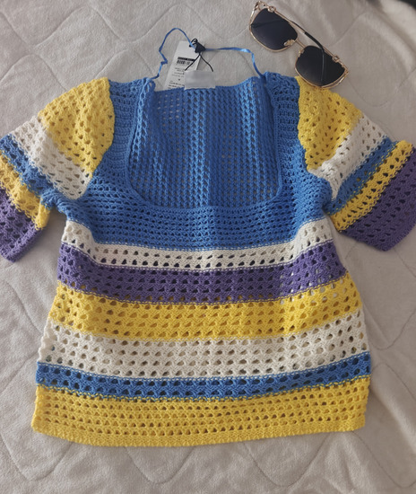 sale..Knit top
