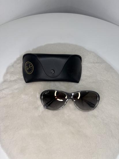 Ray Ban