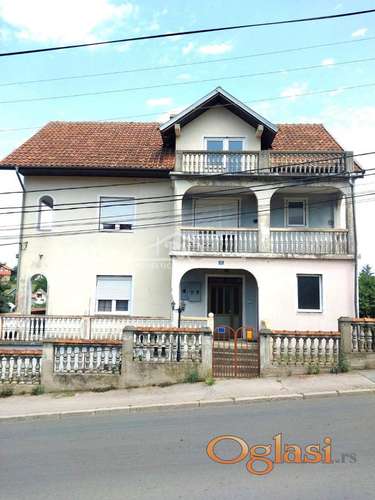 Ostružnica, Vuka Karadžića, 332m2+garaža 33m2 na 12,58 ari placa ID#1685
