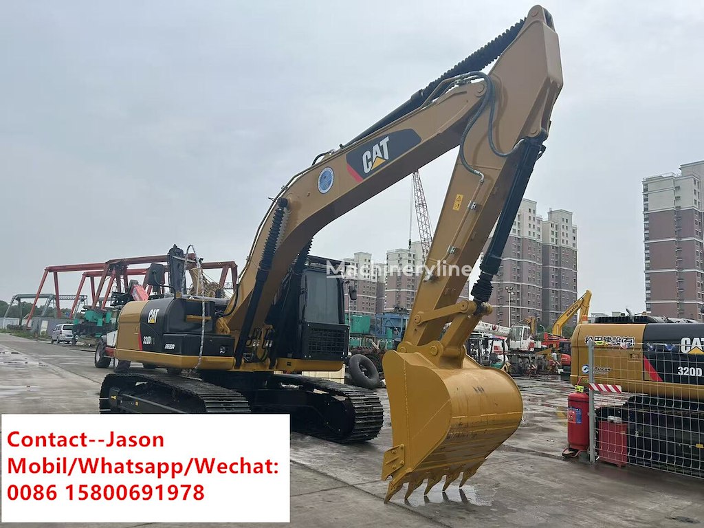 Caterpillar 320D2 bager guseničar
