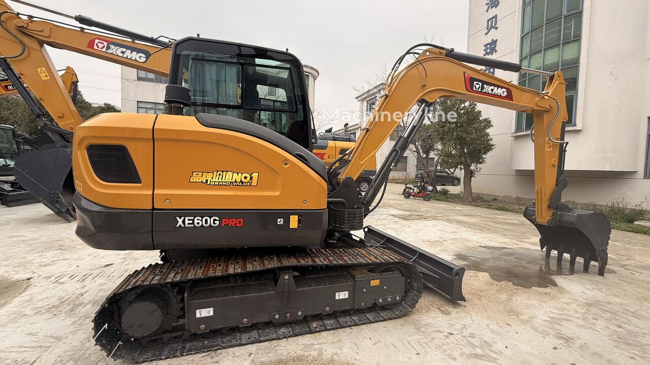 Novi XCMG XE60GPRO mini bager