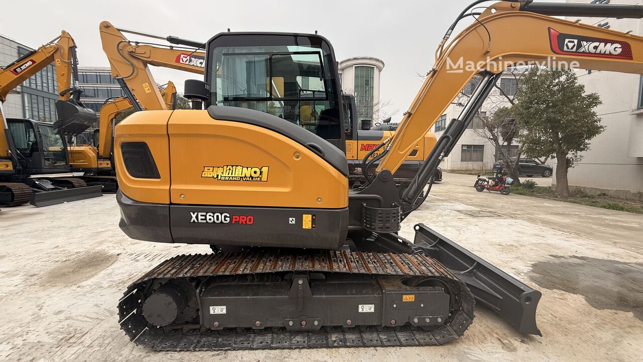 Novi XCMG XE60GPRO mini bager