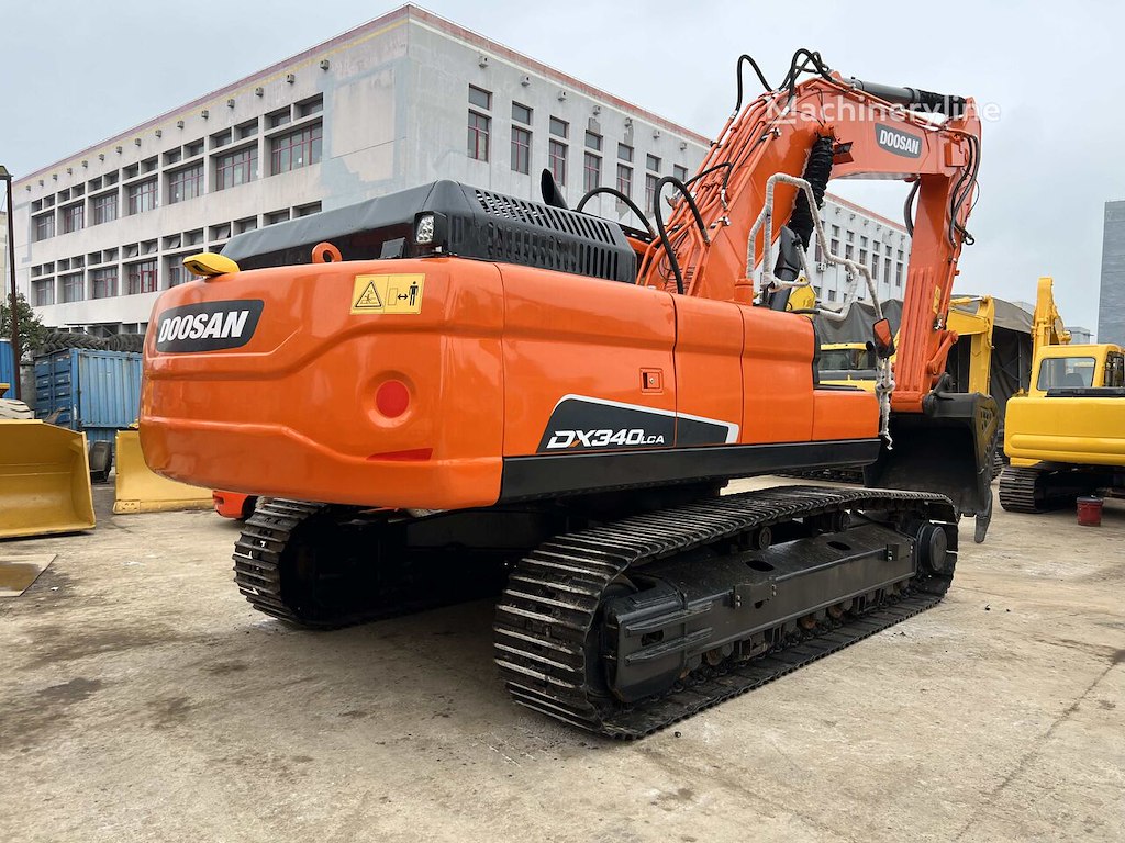Doosan DX340LCA bager guseničar