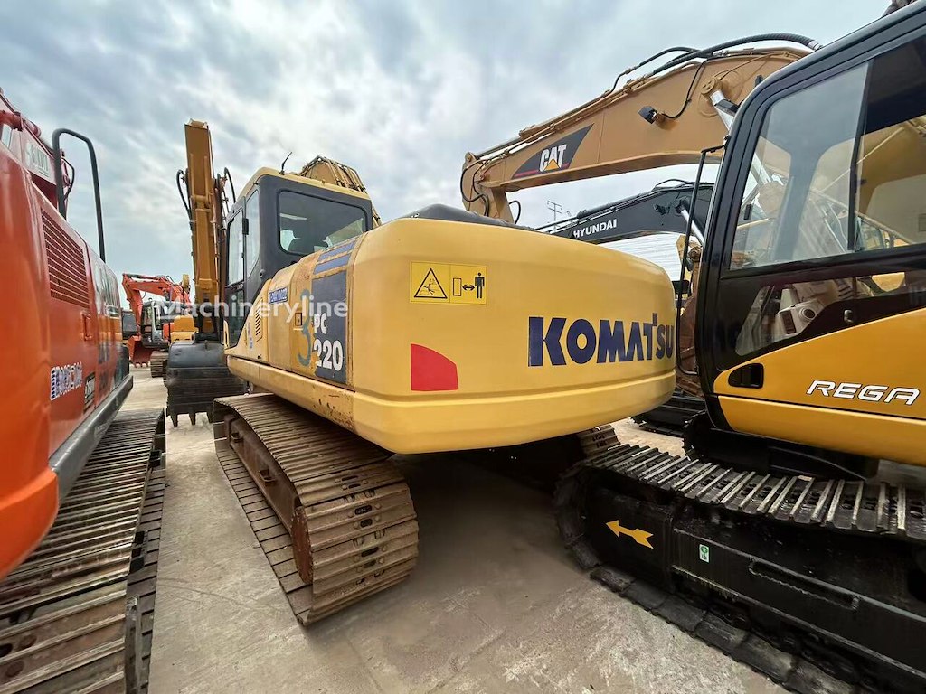 Komatsu PC220 bager guseničar
