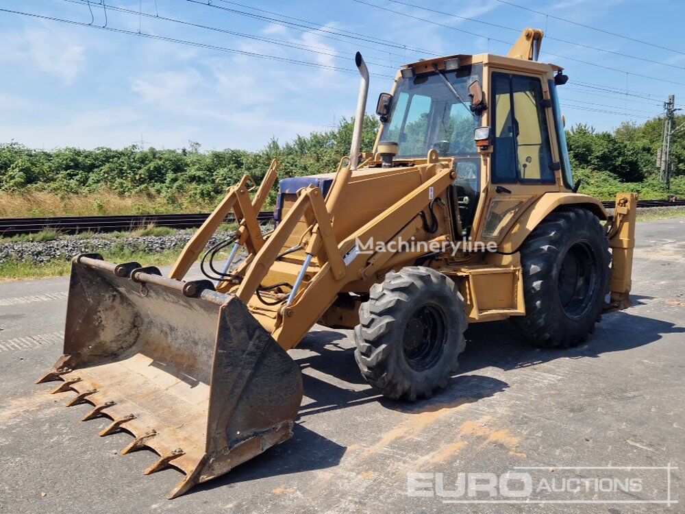 Prodaje se Case 580K bager-utovarivač na aukciji