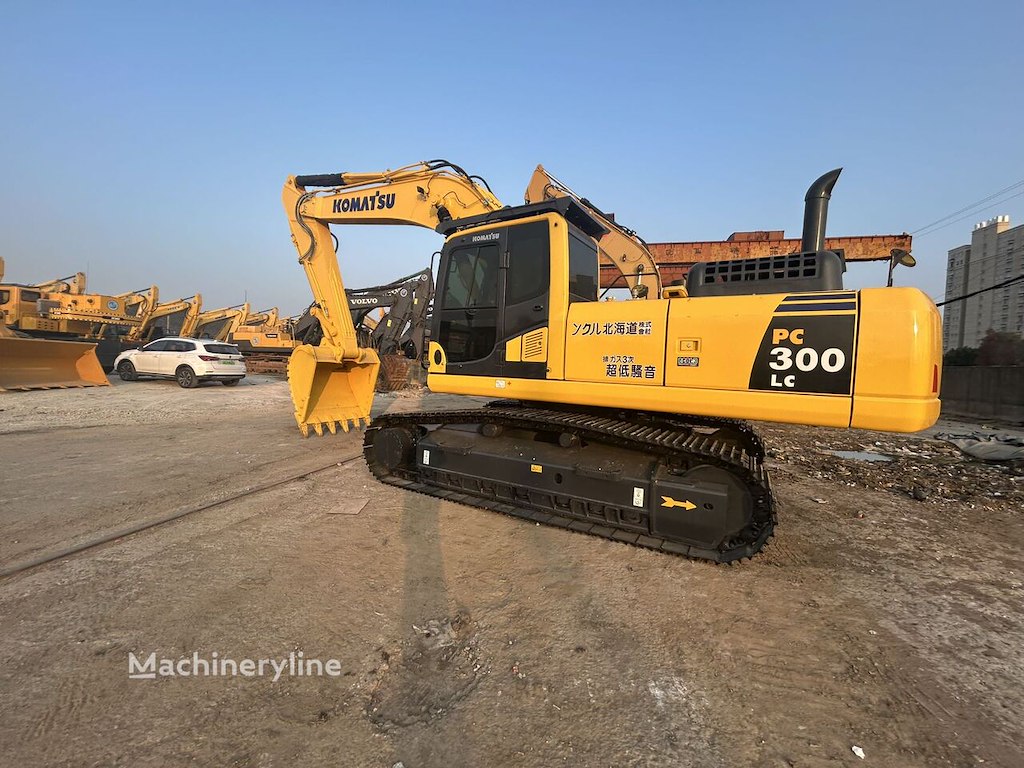 Komatsu PC300 bager guseničar