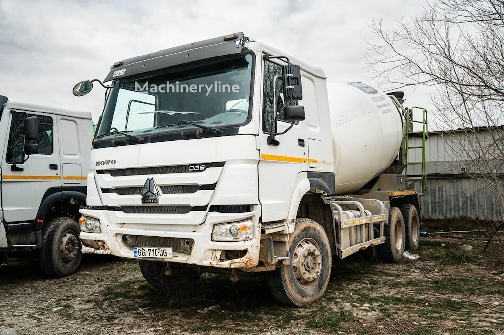 Sinotruk Howo 336 kamion s mešalicom za beton