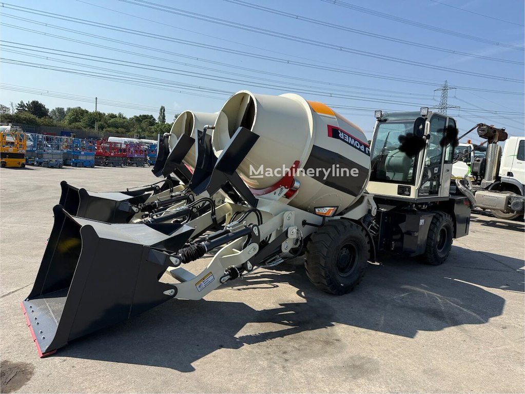 Novi HJ POWER na šasiji HJ POWER -1,8 kamion s mešalicom za beton