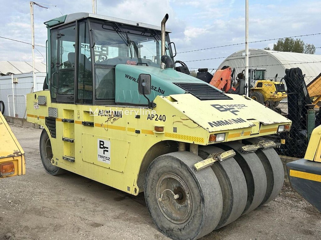 Ammann AP 240 Gumi-Gumi úthenger pneumatski valjak