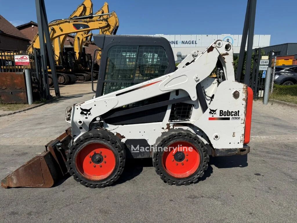 Bobcat S530 mini utovarivač