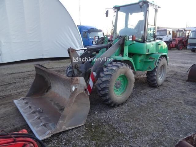 Volvo L 30 B kanál+raklapvilla prednji utovarivač