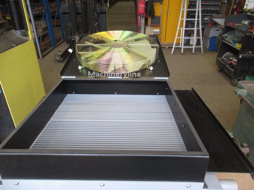 Nissens 2928821 radijator za hlađenje motora za New Holland L15.5 građevinske mašine