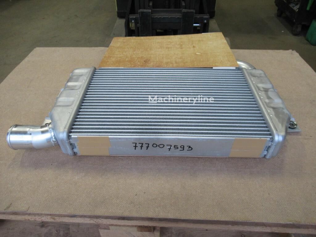 Case LN003220 radijator za hlađenje motora za Case CX235C bagera