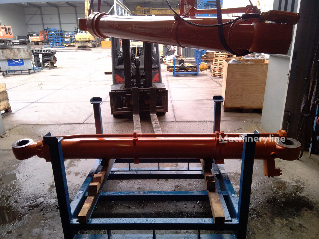 Hitachi 4643513 - 4697130 hidraulični cilindar za Hitachi ZX650-3 ZX670-3 ZX670-5 ZX670-6 ZX690-5 ZX690-6 ZX670-5G građevinske mašine