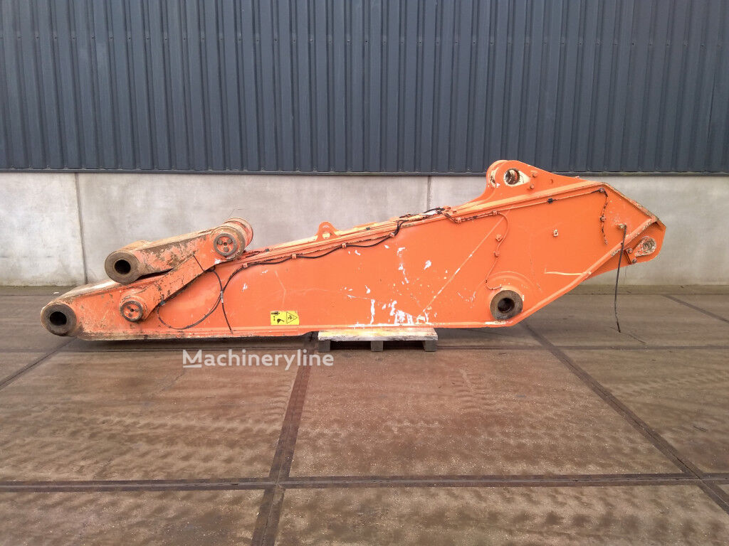 Hitachi 9262345 - 5010650 strela za ZX650LC-3 ZX670LC-5B ZX670LC-5G ZX670LCH-3 ZX670LCR-3 ZX670LCH-5B ZX670LCH-5G ZX670LCR-5G građevinske mašine