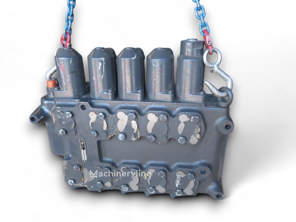 New Holland 2241595 hidraulični razvodnik za O&K MH5 MH6 MH5.5 bagera