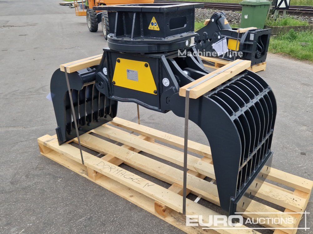 Prodaje se Mustang GRP450D grajfer na aukciji