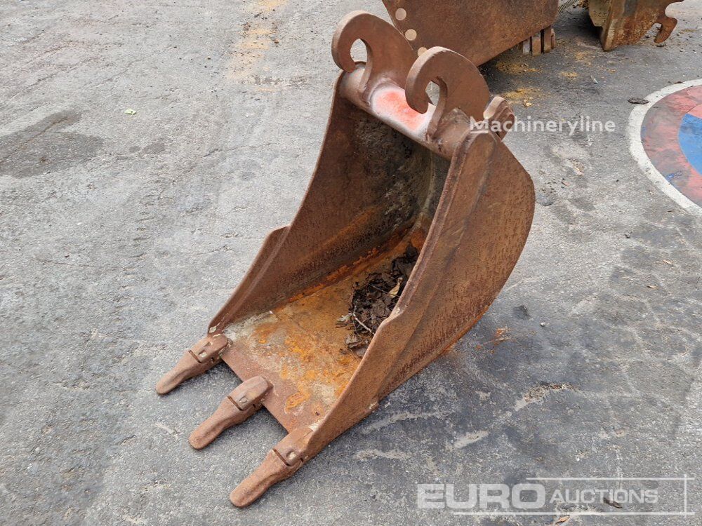 Prodaje se 16" Digging Bucket kašiku za bager na aukciji