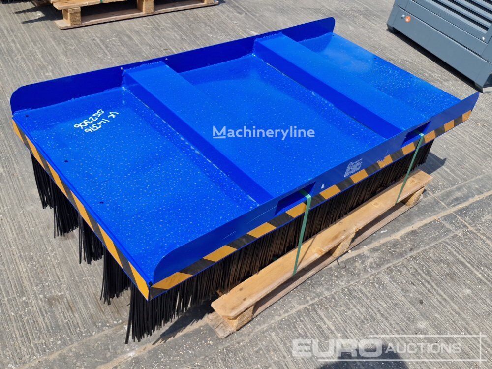 Prodaje se Rolfi Sweeper to suit Forklift kašiku za prednje utovarivač na aukciji