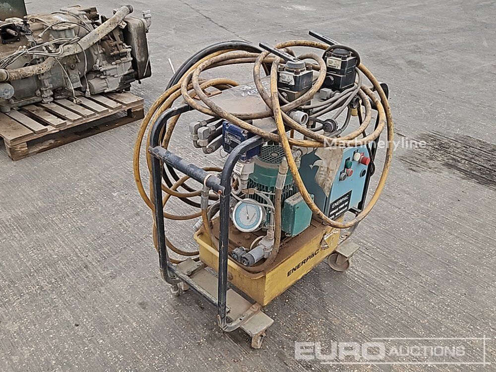 Prodaje se Enerpac mašinu za peskarenje na aukciji