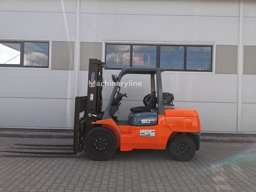 Toyota 7FG viljuškar na gas/benzin