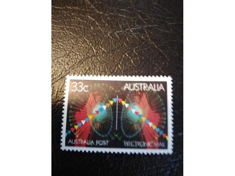 AUSTRALIJA Cista