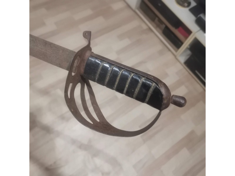 Poljska konjicka sablja retko