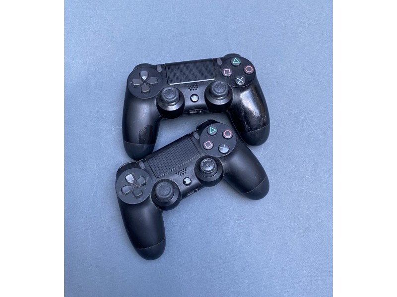 Dzojstici za Sony PlayStation 4