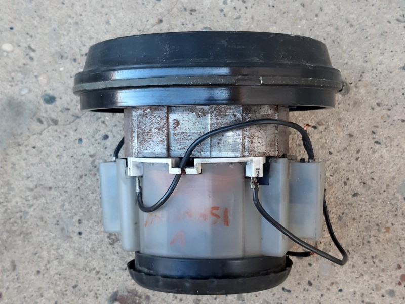 Motor za usisivac