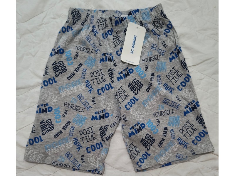 Waikiki šorc 128/134, sa etiketom