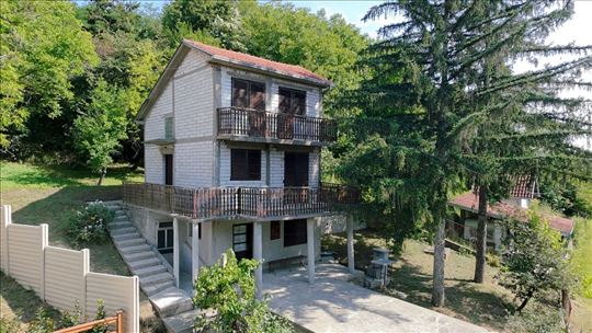 Banja Vrujci Popadić bela kuća