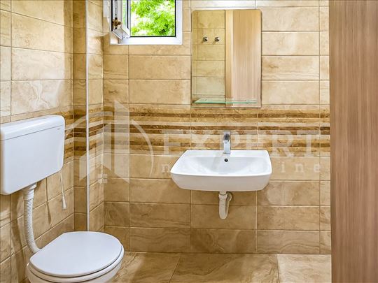Nov poslovni prostor 60m2