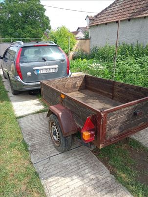 Prodajem prikolicu