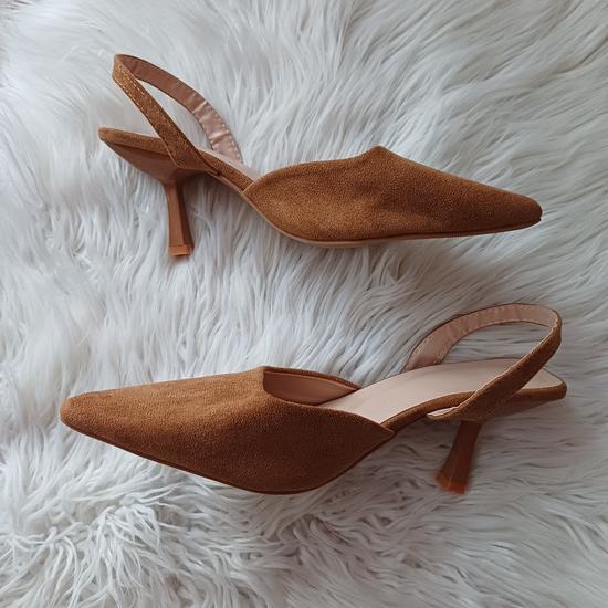 NOVE sandale