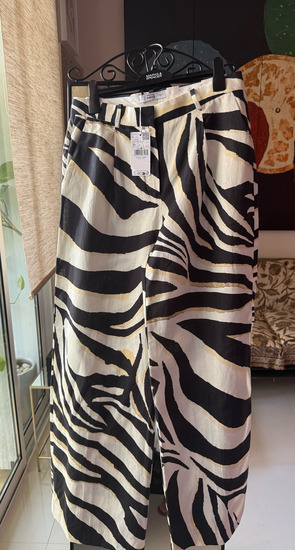 Mango pantalone, nove sa etiketom