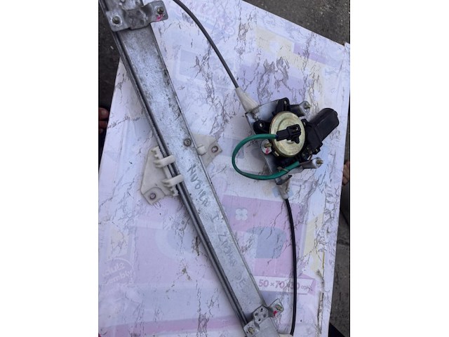 Daewoo Nubira 1 elektricni podizac stakla zadnja desna