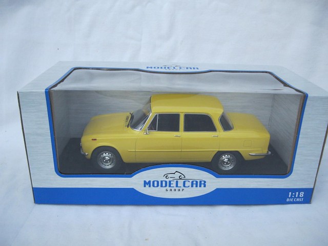 1:18 MCG alfa romeo giulia nuova super 1974