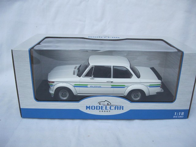 1:18 MCG BMW 2002